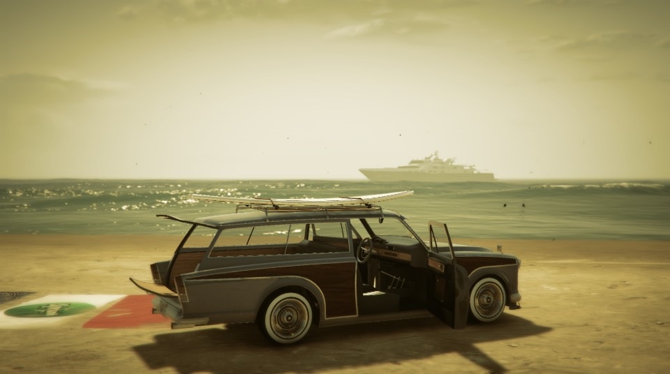 Vespucci Beach by critical_mach in Grand Theft Auto V - Rockstar Games